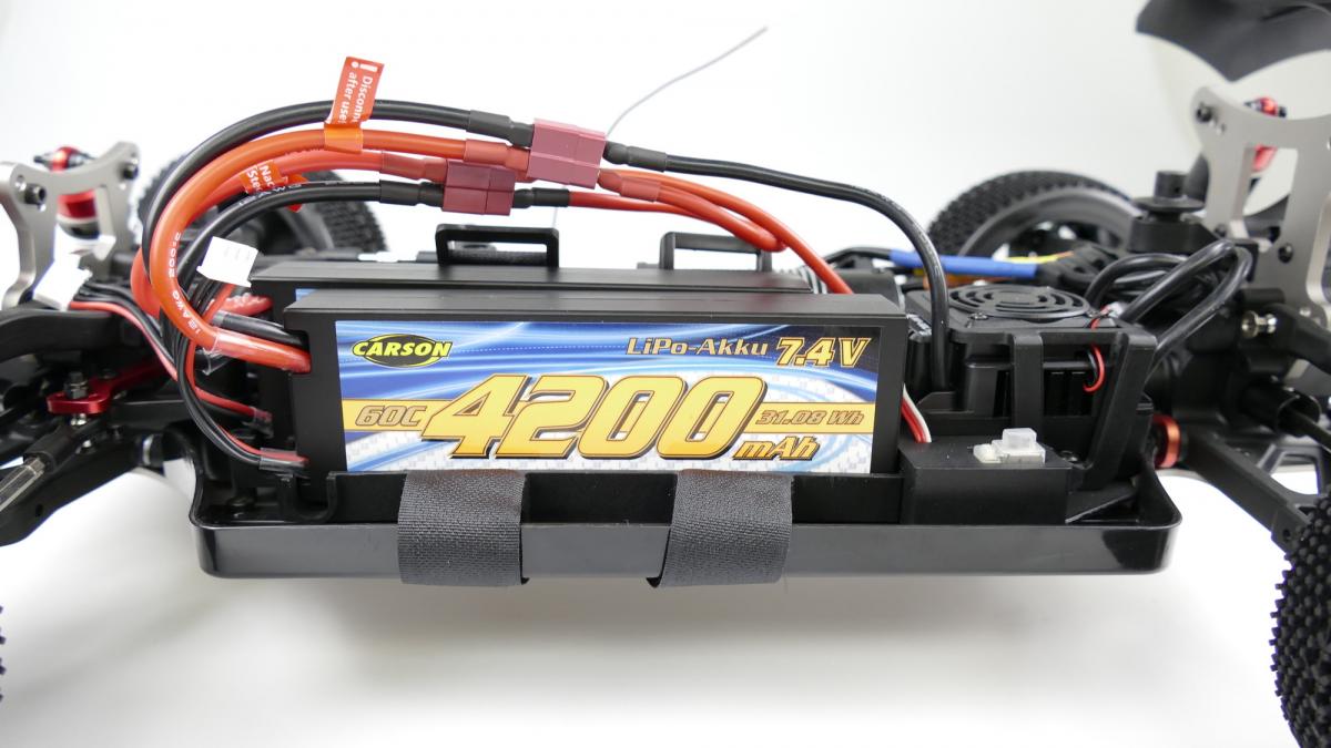 Charger correctement les accus et batteries RC | Carson